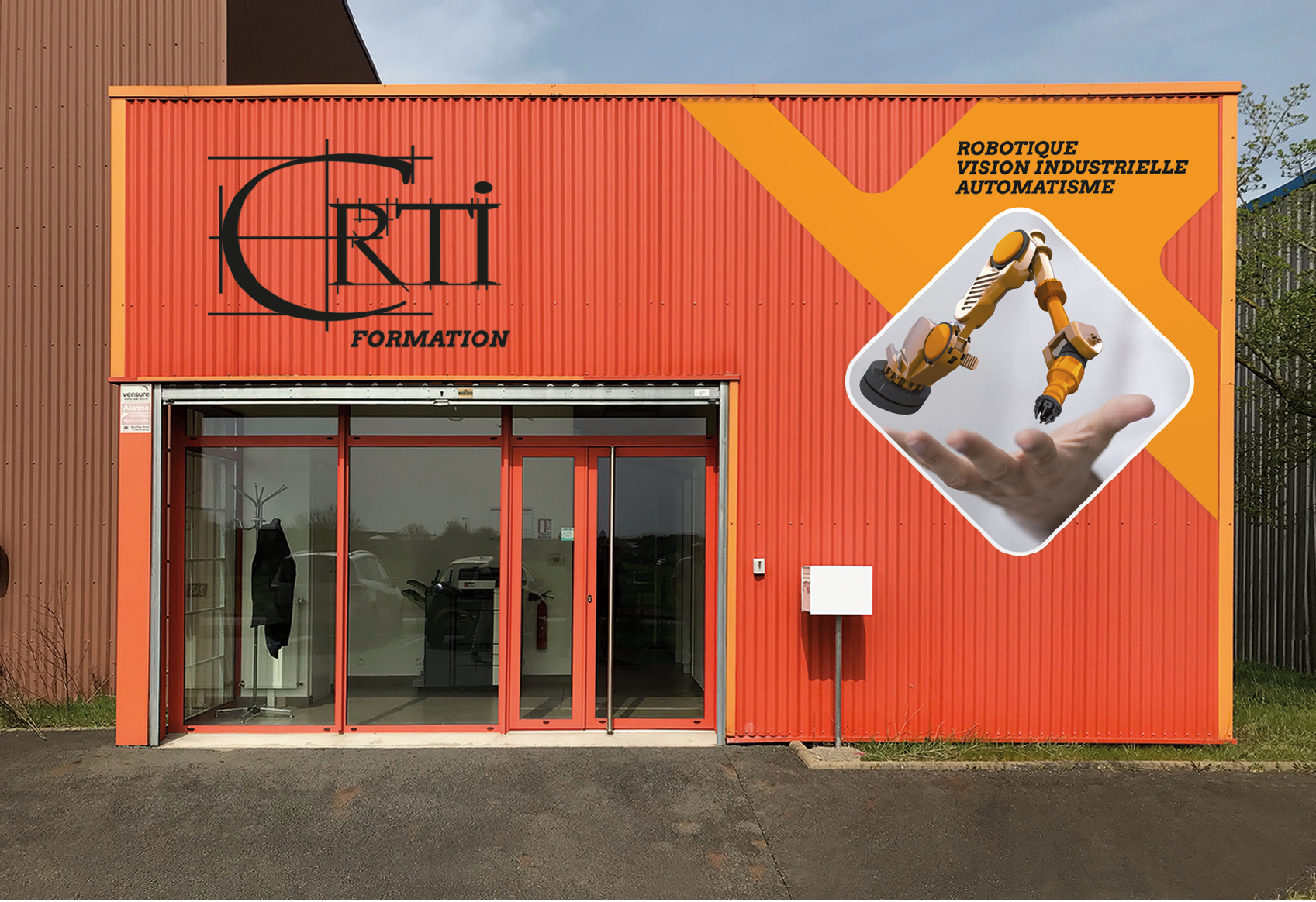 CRTI spécialiste de la robotique triple sa surface et recrute